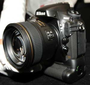 Nikon at the 2012 CP+ show (pictures, D800 hands-on, D4 demo videos ...