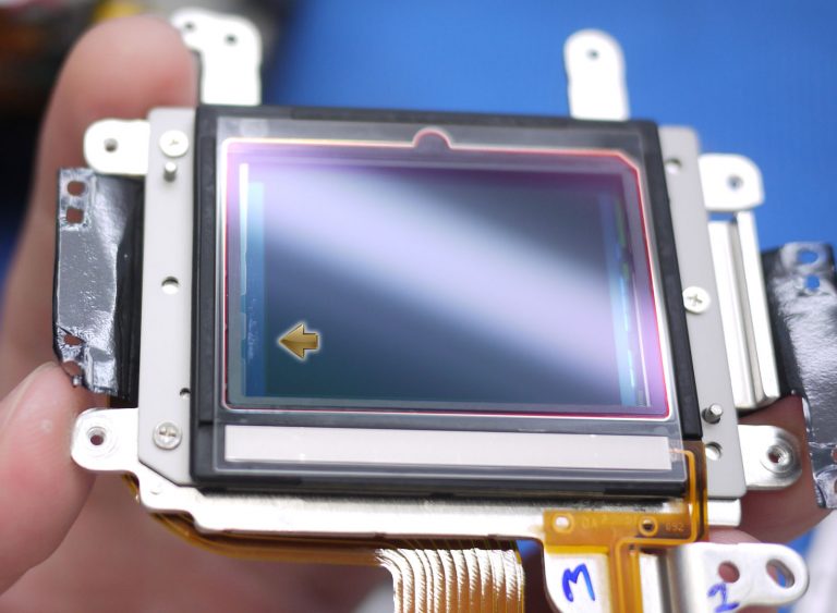 Nikon D850 DSLR camera teardown update: the 45.7MP CMOS BSI sensor ...