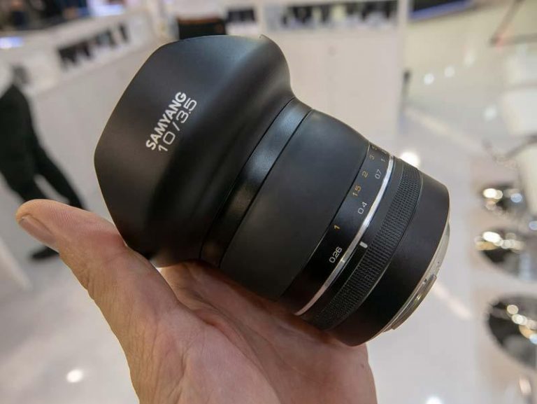 New Samyang 10mm f/3.5 full frame DSLR lens on display at Photokina ...