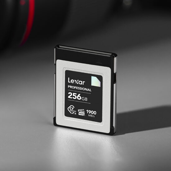 The world’s fastest Lexar Diamond Series 256GB CFexpress Type B memory ...