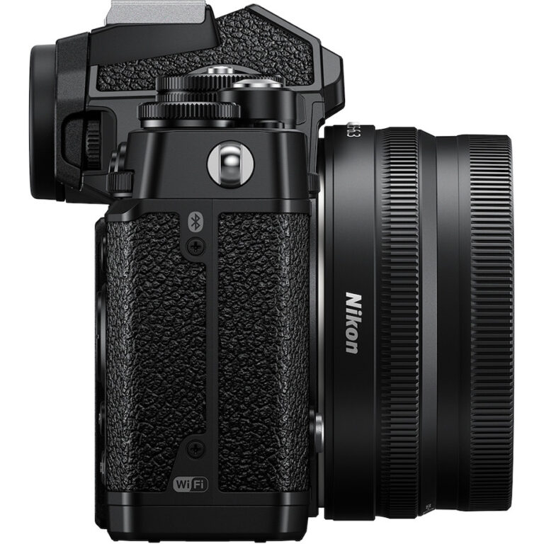 The black Nikon Zfc camera is now available also in Japan – Seriously ...