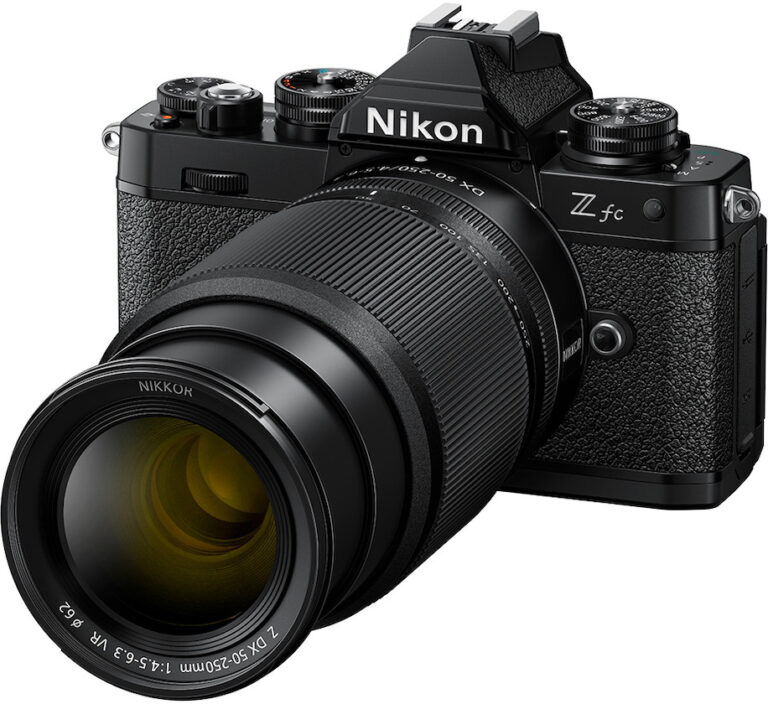 The black Nikon Zfc camera is now available also in Japan - Nikon Rumors