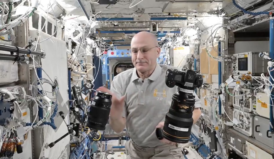 How to change the lens of the Nikon Z9 camera in space - Nikon Rumors